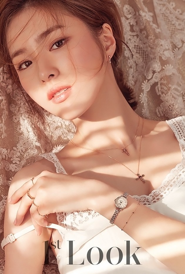 Gambar Foto Shin Se Kyung di Majalah Vogue Girl Edisi Maret 2012 - Foto ... Gambar Foto Shin Se Kyung di Majalah Vogue Girl Edisi Maret 2012 - Foto ...