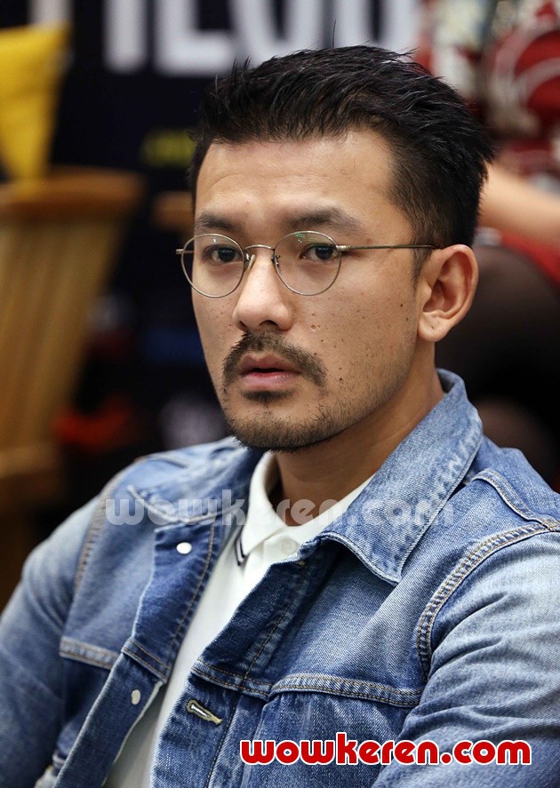 Rio Dewanto: Berita, Foto, Video, Lirik Lagu, Profil & Bio | Halaman ...