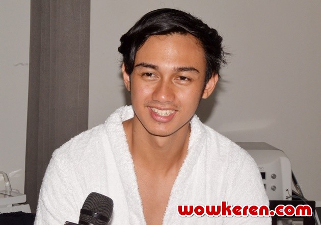 Immanuel Caesar Hito: Berita, Foto, Video, Lirik Lagu, Profil & Bio ...