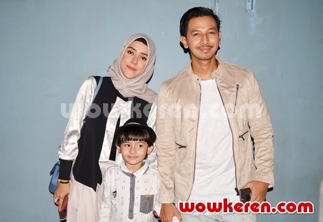 Foto Fairuz A. Rafiq Red Carpet, Liburan, Keluarga dan Pasangan, Sosmed ...