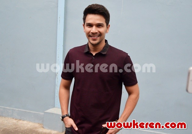 Jonathan Frizzy: Berita, Foto, Video, Lirik Lagu, Profil & Bio ...