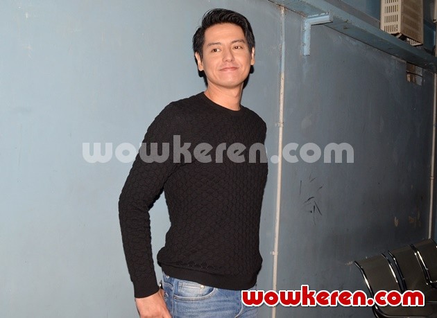 Roger Danuarta: Berita, Foto, Video, Lirik Lagu, Profil & Bio | Halaman ...