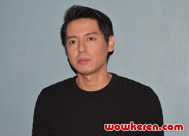 Roger Danuarta: Berita, Foto, Video, Lirik Lagu, Profil & Bio | Halaman ...