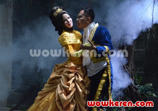 Gambar Foto Angel Lelga dan Vicky Prasetyo Ditemui Saat Pre-Wedding ...