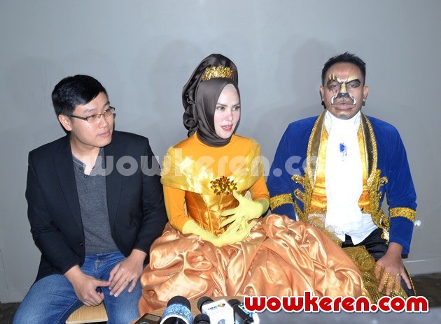 Gambar Foto Angel Lelga dan Vicky Prasetyo Ditemui Saat Pre-Wedding ...