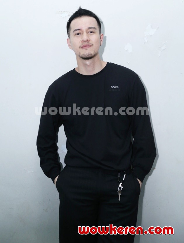 Herjunot Ali: Berita, Foto, Video, Lirik Lagu, Profil & Bio | Halaman ...