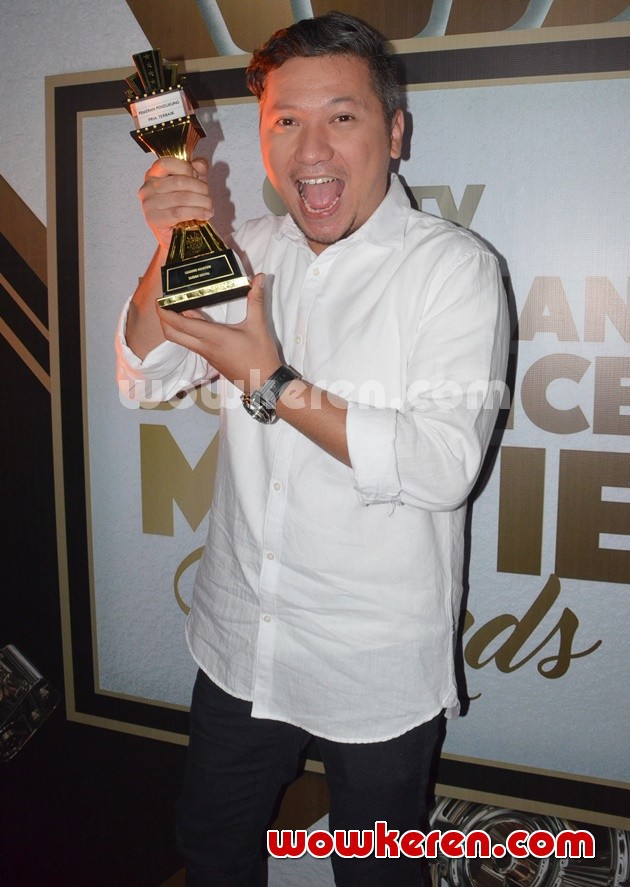 Gading Marten: Berita, Foto, Video, Lirik Lagu, Profil & Bio | Halaman ...