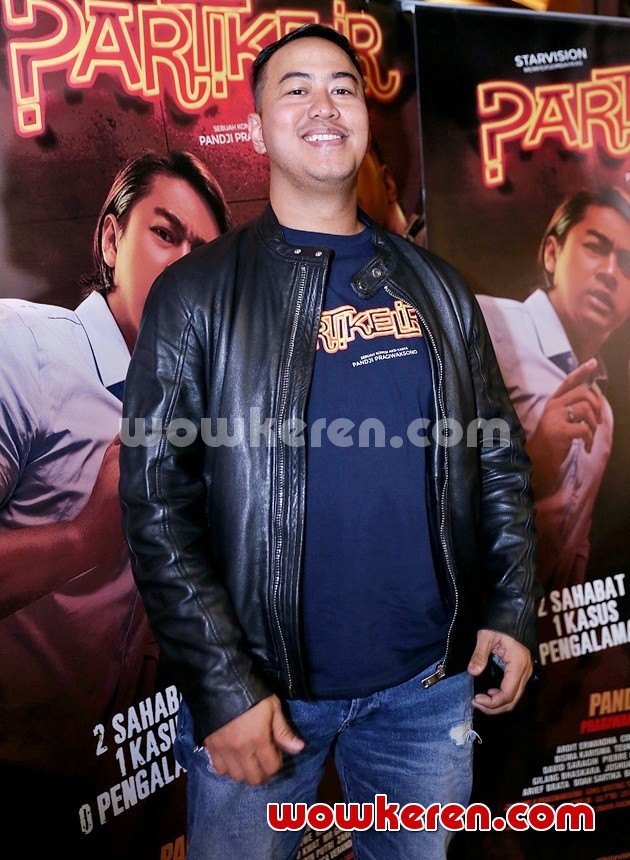 Pandji Pragiwaksono: Berita, Foto, Video, Lirik Lagu, Profil & Bio ...