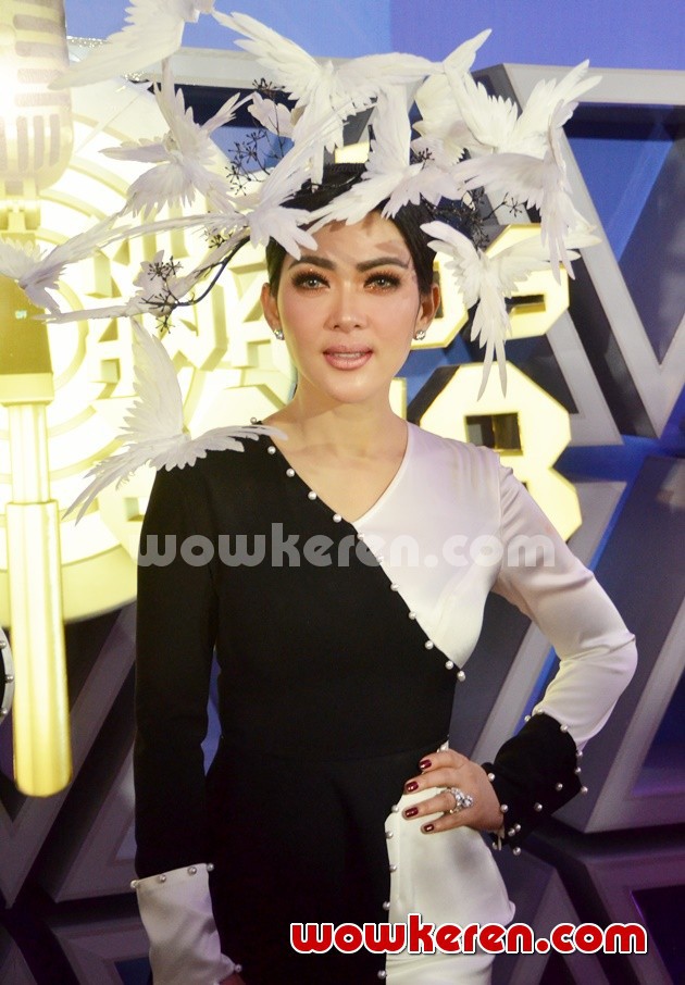 Syahrini: Berita, Foto, Video, Lirik Lagu, Profil & Bio | Halaman Utama ...