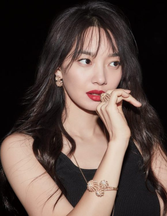 Foto Shin Min A Red Carpet, Liburan, Keluarga dan Pasangan, Sosmed dan ...