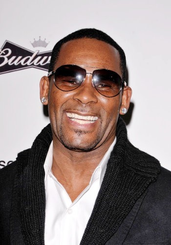 R. Kelly Keluar Dari Rumah Sakit di Chicago