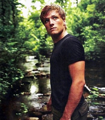 Josh Hutcherson Tak Ingin ‘Hunger Games’ Dibandingkan dengan ‘Twilight ...