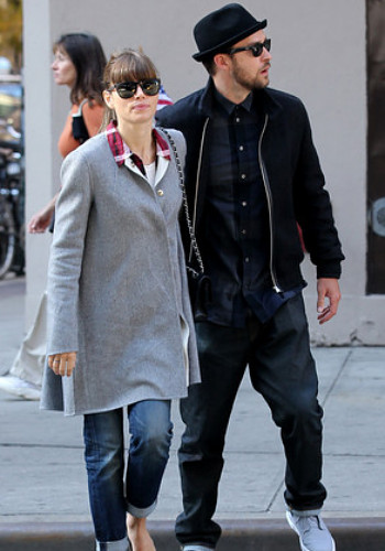 Justin Timberlake dan Jessica Biel Kencan Romantis di Bioskop