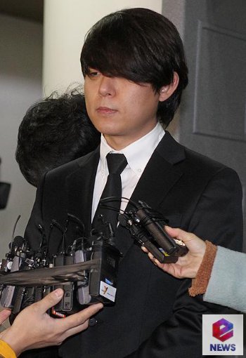 Tony Ahn Eks H.O.T. Muncul di Publik Pasca Kasus Judi