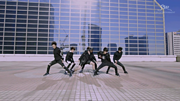 SM Rookies Kompak di Video Terbaru 'SR15B_BASSBOT'