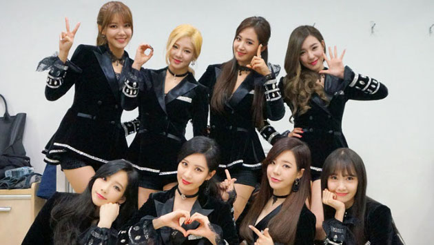 SNSD Pose Seksi Ala Army untuk Cover 'Catch Me If You Can'