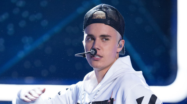 Pamer Foto Pakai Celana Dalam Transparan, Justin Bieber Bikin Heboh