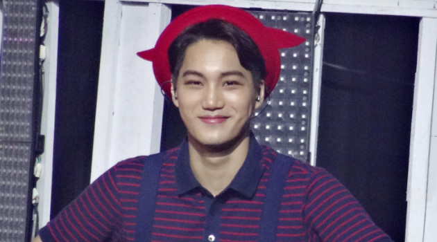 Jadi Pelayan Cafe, Begini Gaya Kai EXO di Web Drama 'Choco Bank'