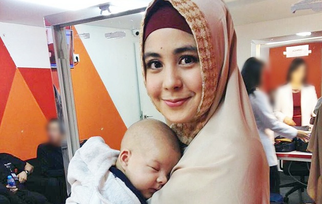 Pasca Stuart Collin Bertemu Anak, Risty Tagor Kini Mulai Terbuka