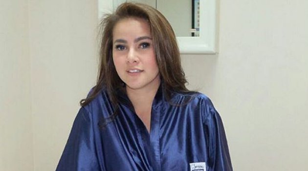 Pasang Wajah Super Sendu, Olla Ramlan Malah Banjir Pujian