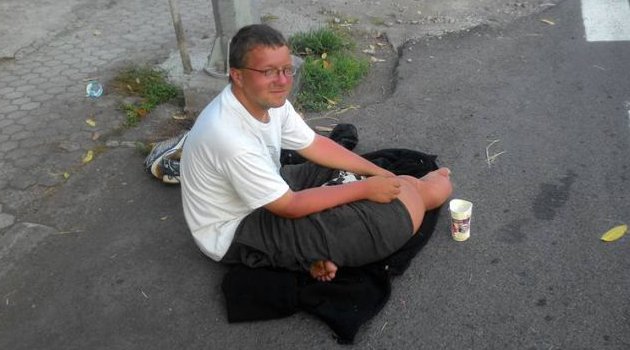 Pemerintah Jerman Tak Mau Bantu, Begini Nasib Benjamin Holst Bule Pengemis