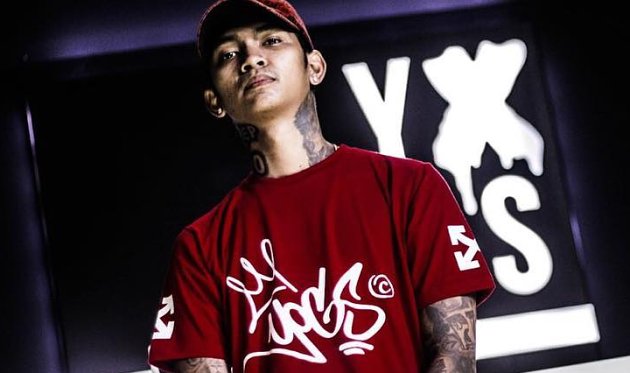 Sukses Digaet Awkarin, Rapper Young Lex Bakal Isi OST 'Cek Toko Sebelah'?
