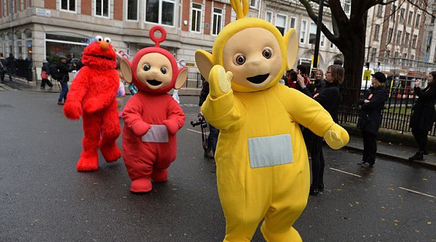 Dari Teletubbies Hingga Power Rangers Ramaikan Parade Mainan di London