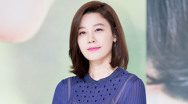 Tidur di Lantai, Kim Ha Neul Mengenaskan di Poster 'Misbehavior'