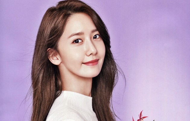 Sambut Tahun Baru, Yoona Goda Fans Lewat Teaser Photobook Digital