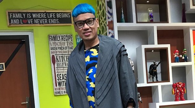 Uya Kuya Ubah Warna Rambut Jadi Ungu, Mirip Rap Monster BTS?