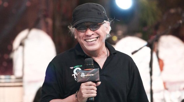 Kalahkan Justin Bieber dan Taylor Swift, Iwan Fals Jadi Musisi Paling ...