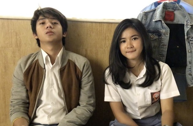 Sukses Bikin Baper, Arbani Yasiz-Adinda Azani Dapat Hadiah dari Fans ...