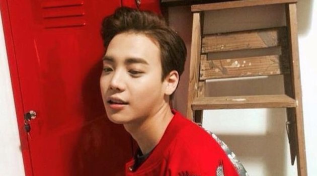 Segera Debut, Wajah Ganteng Solois YG Ini Bikin Jatuh Cinta