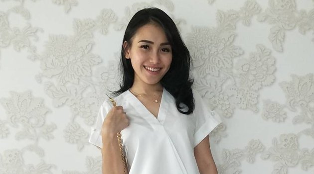 Ayu Ting Ting Pakai Mahkota Bak Barbie di HUT Global TV, Netter ...