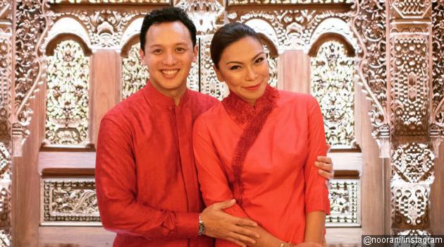 Gelar Ngunduh Mantu Adat Jawa, Belahan Dada Istri Moreno Soeprapto ...