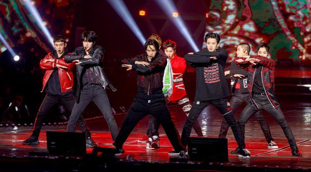 Fans Berat EXO, Atlet Asal Rusia Ini Senang Banget Dapat Album Bertanda ...