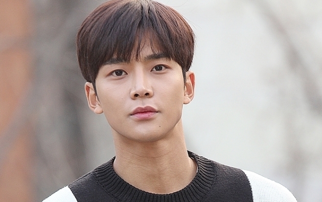 Perankan Adik Lee Sung Kyung, Ini Detail Karakter Rowoon SF9 di 'About ...
