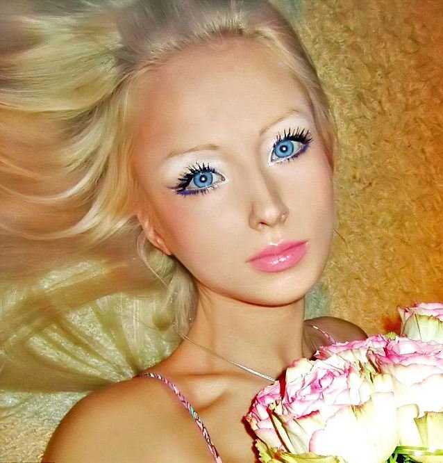 Barbie Hidup Asal Rusia Jadi Sensasi di Internet