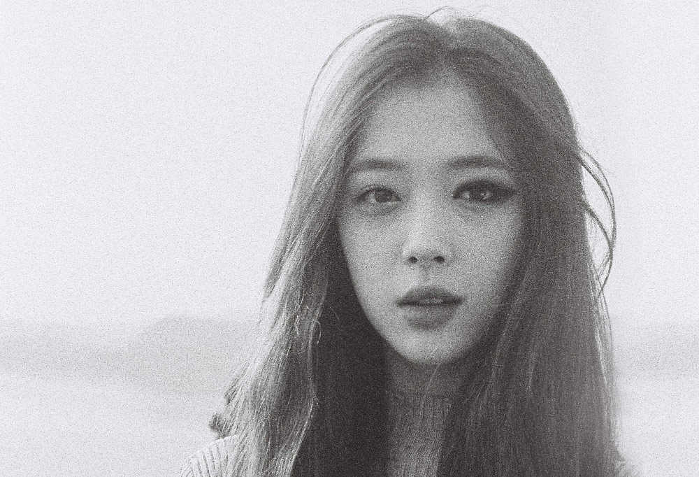 Sulli f(x) Tunjukkan Kesan Misterius di Foto Teaser 'Red Light'
