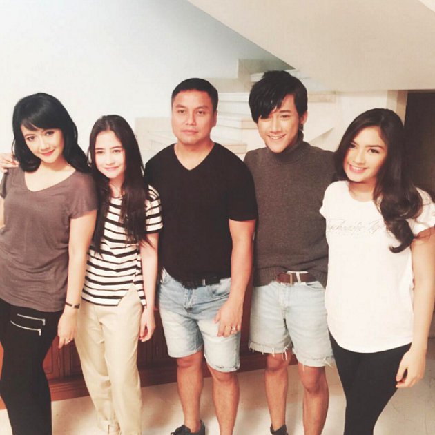 Foto Bareng Prilly-Jessica Mila, Dicky SMASH Kembali ke 'GGS Returns'?