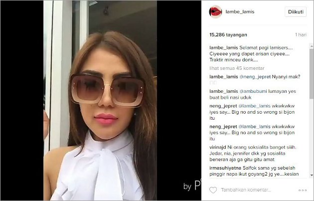 Tampil Kece Saat Arisan, Kacamata 'TV Jadul' Bella Shofie Curi Perhatian