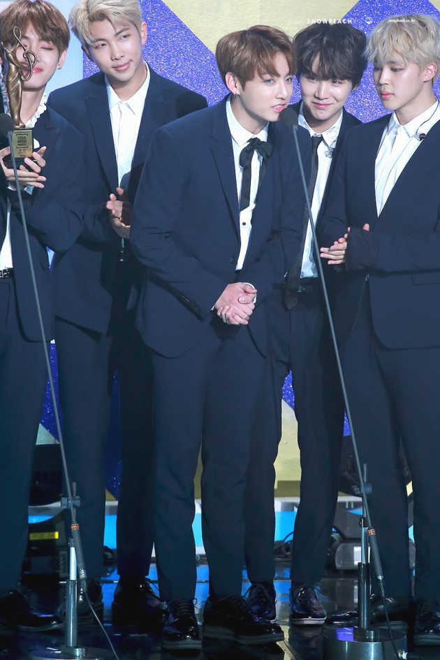Sukses Raih Trofi BBMA 2017, Ini Deretan Prestasi BTS di Panggung K-Pop