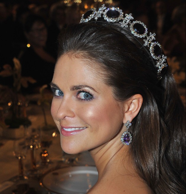 Awas Terbius, 10 Ratu dan Putri Kerajaan Ini Dijuluki Paling Cantik di ...