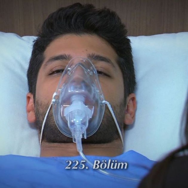 Selim Tertembak di 'Elif 2', Fans Makin Gemas dengan Erkut