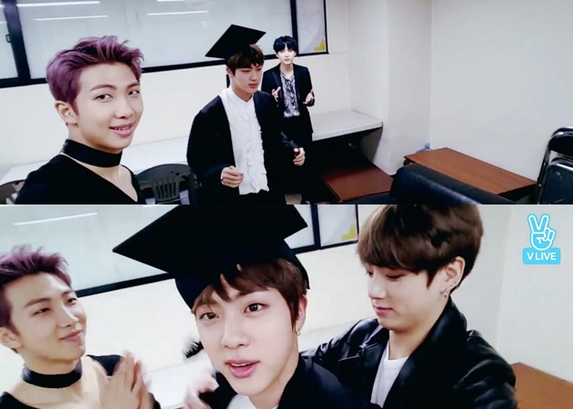 Lempar Topi Hingga Aksi Narsis, Begini Serunya BTS Rayakan Kelulusan Jin