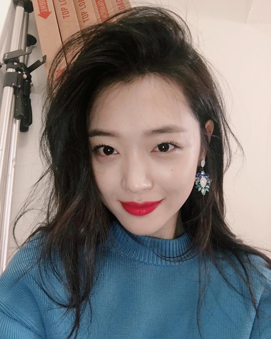 Tak Terpengaruh, Sulli Tetap Pamer Foto Ceria Usai Putus dengan Choiza