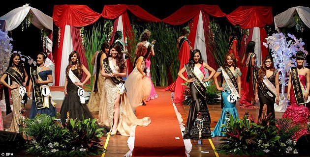 Tak Banyak yang Tahu, Miss Waria Indonesia 2016 Jadi Sorotan Dunia