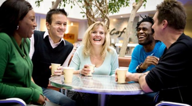 Percaya Diri Itu Penting, Ikuti 8 Trik Ini Biar Kamu Nggak Canggung ...