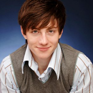 Aaron Johnson: Berita, Foto, Video, Lirik Lagu, Profil & Bio | Halaman ...