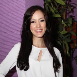 Biodata Cathy Sharon termasuk Profil Pribadi & Data Keluarga - WowKeren.com